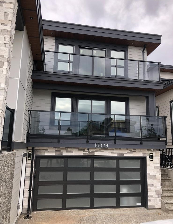 Glass Railing Systems Modern & Durable Glass Railings for Homes and ...