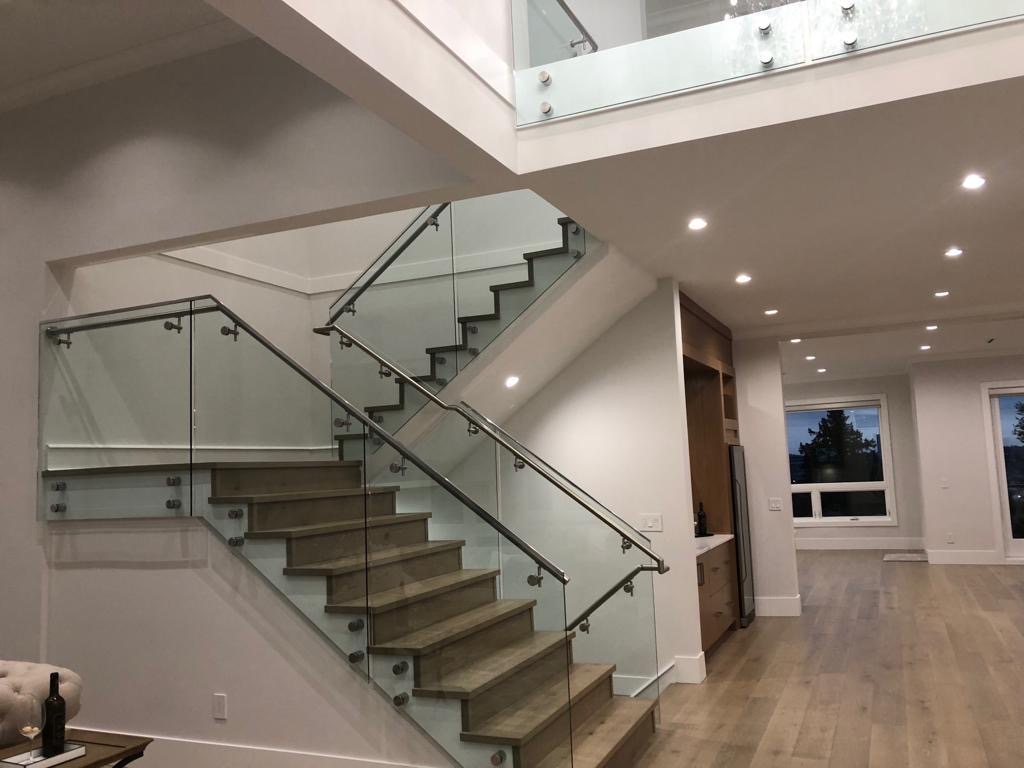 Glass Railing Systems Modern & Durable Glass Railings for Homes and ...